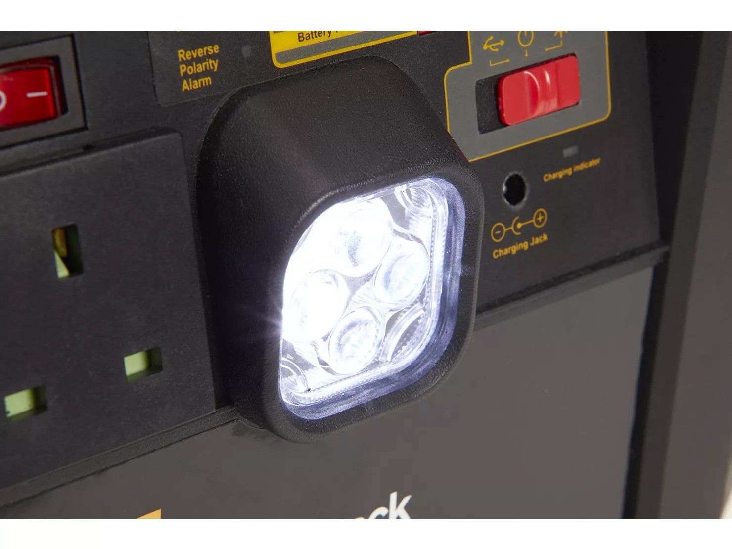 Halfords-6-in-1 Jump Starter Power Pack 654898 | Battery Trader